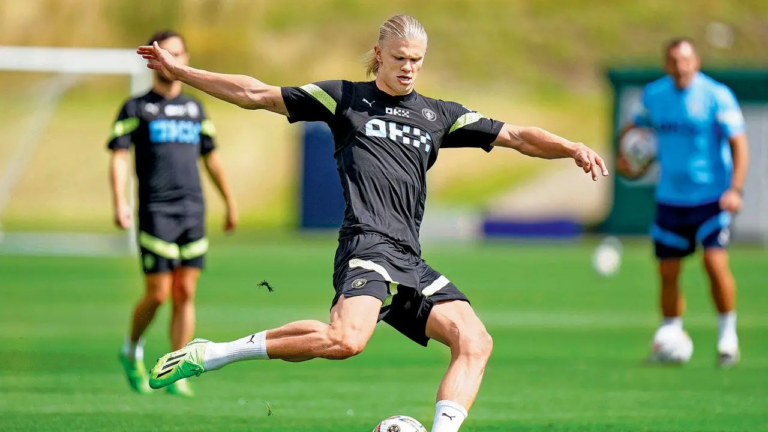 How to Shoot a Football with Accuracy - Six Steps | Upper 90